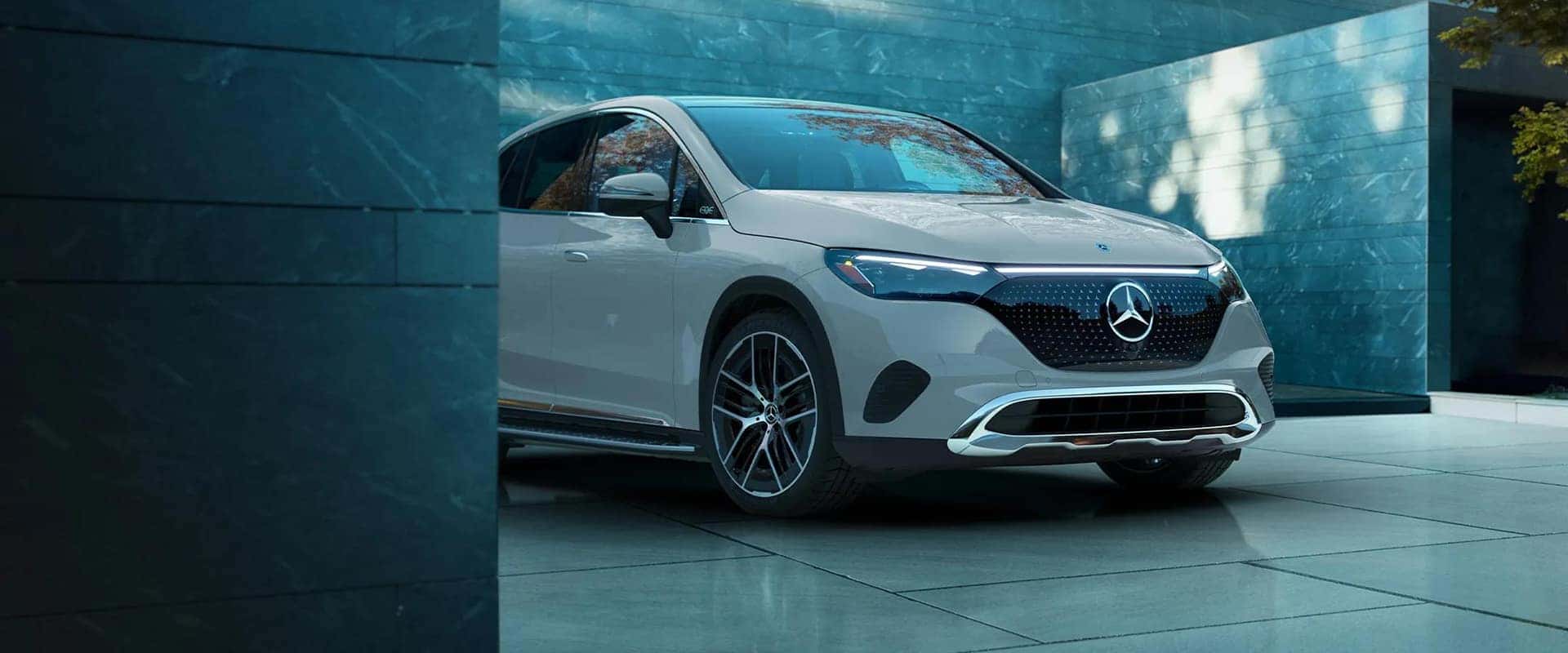 EQE SUV | Mercedes-Benz Heritage Valley