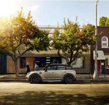 MINI Cooper Hardtop Trim Levels Manhattan | MINI Manhattan