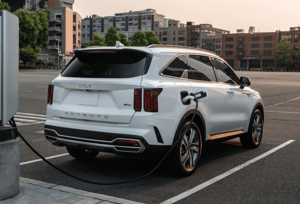 Benefits of Driving an EV Hybrid Vehicle Ron Tonkin Kia