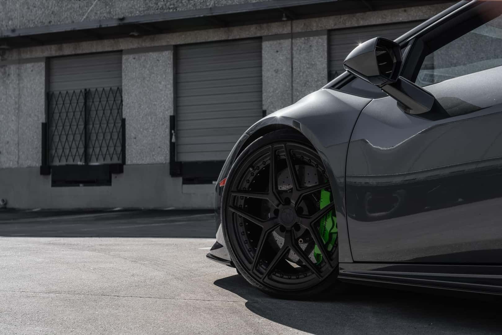 Lamborghini Huracan EVO Lowered with Modulare Wheels