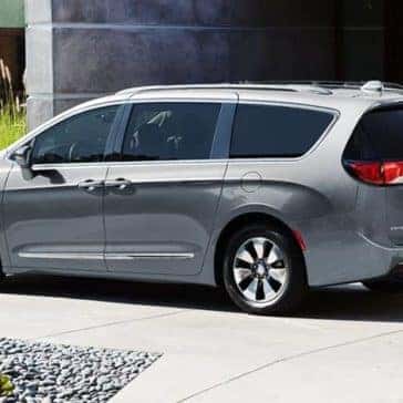 2019 Chrysler Pacifica Specs, Prices and Photos | Thys Automotive Family