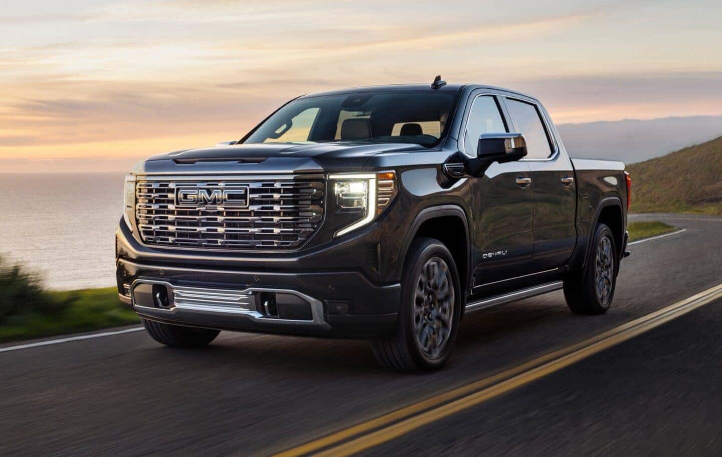 Sierra 1500 vs 2500HD & 3500HD | GMC Truck Comparison