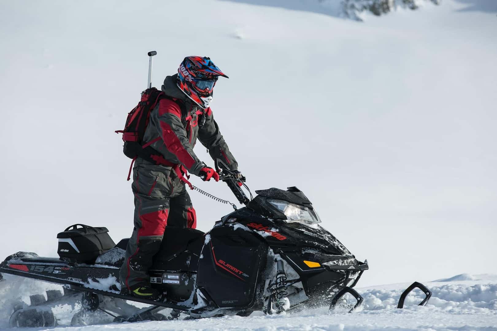 10 Tips to Follow When Choosing Snowmobile Tracks